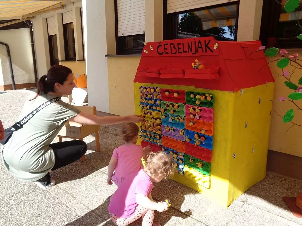 Čebelji dan odprtih vrat | Vrtec Vodmat - Radi vedno radovedni