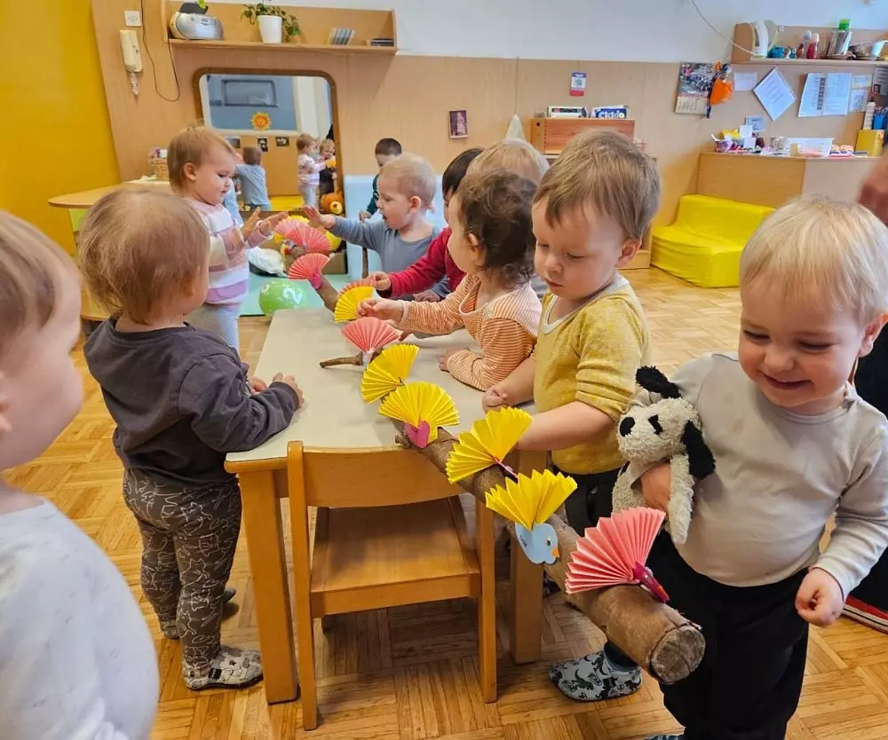 Dan, ko se ptički ženijo | Vrtec Vodmat - Radi vedno radovedni